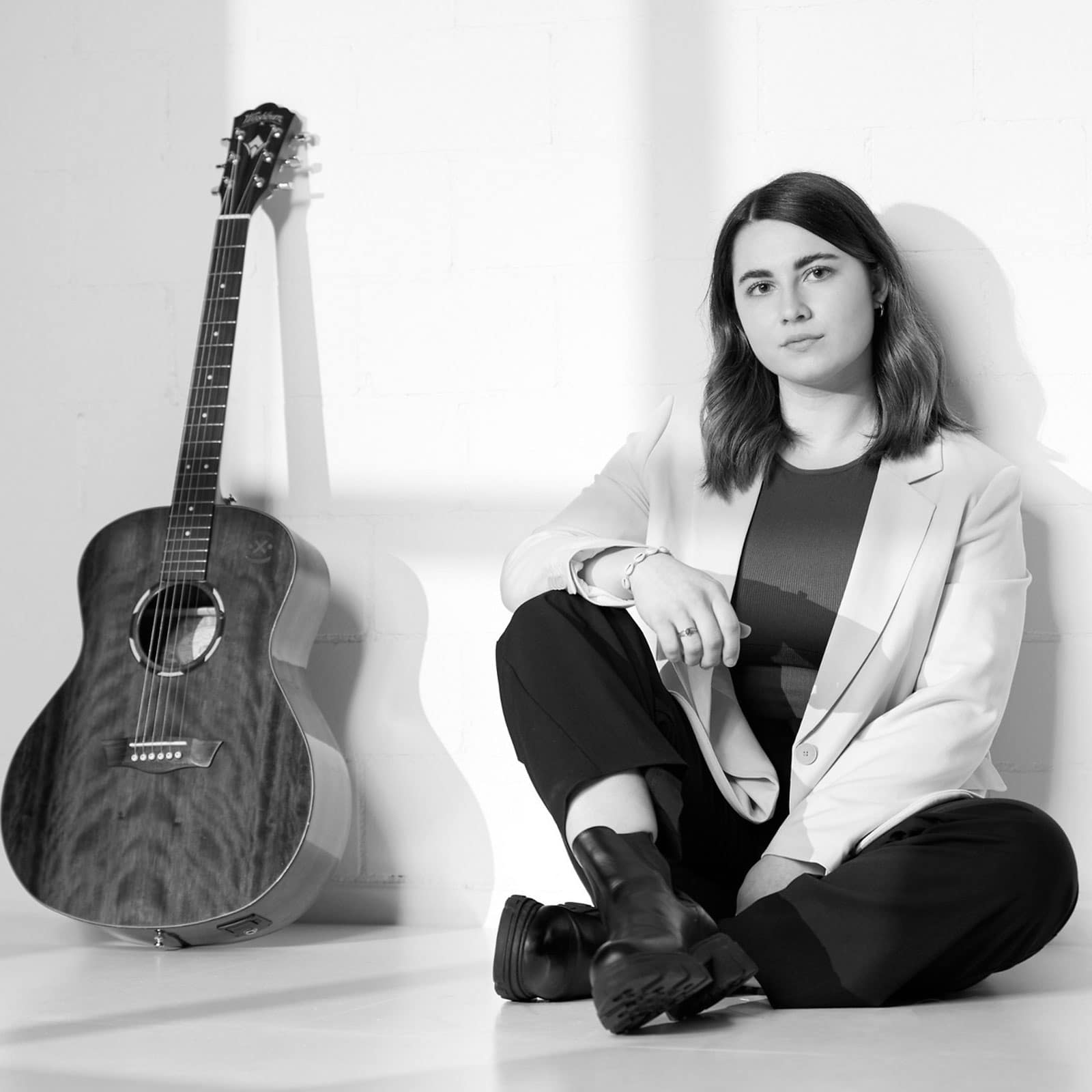 Musik für die Daheimgebliebenen - Linda Elsener - Theater Uri