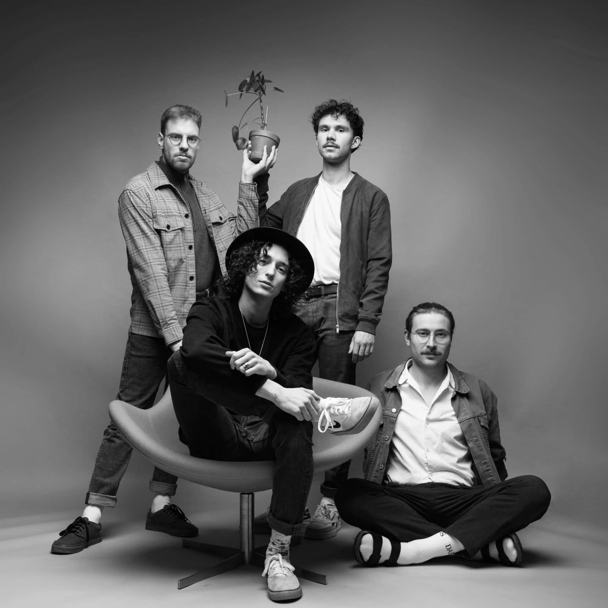 BLUE BOX: Moes Anthill & Daens - Theater Uri